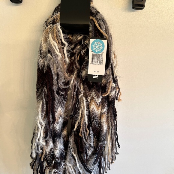 Steve Madden | Accessories | Steve Madden Scarf | Poshmark